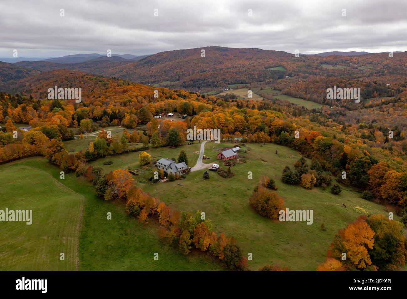 Usa farm aerial autumn hi-res stock photography and images - Alamy