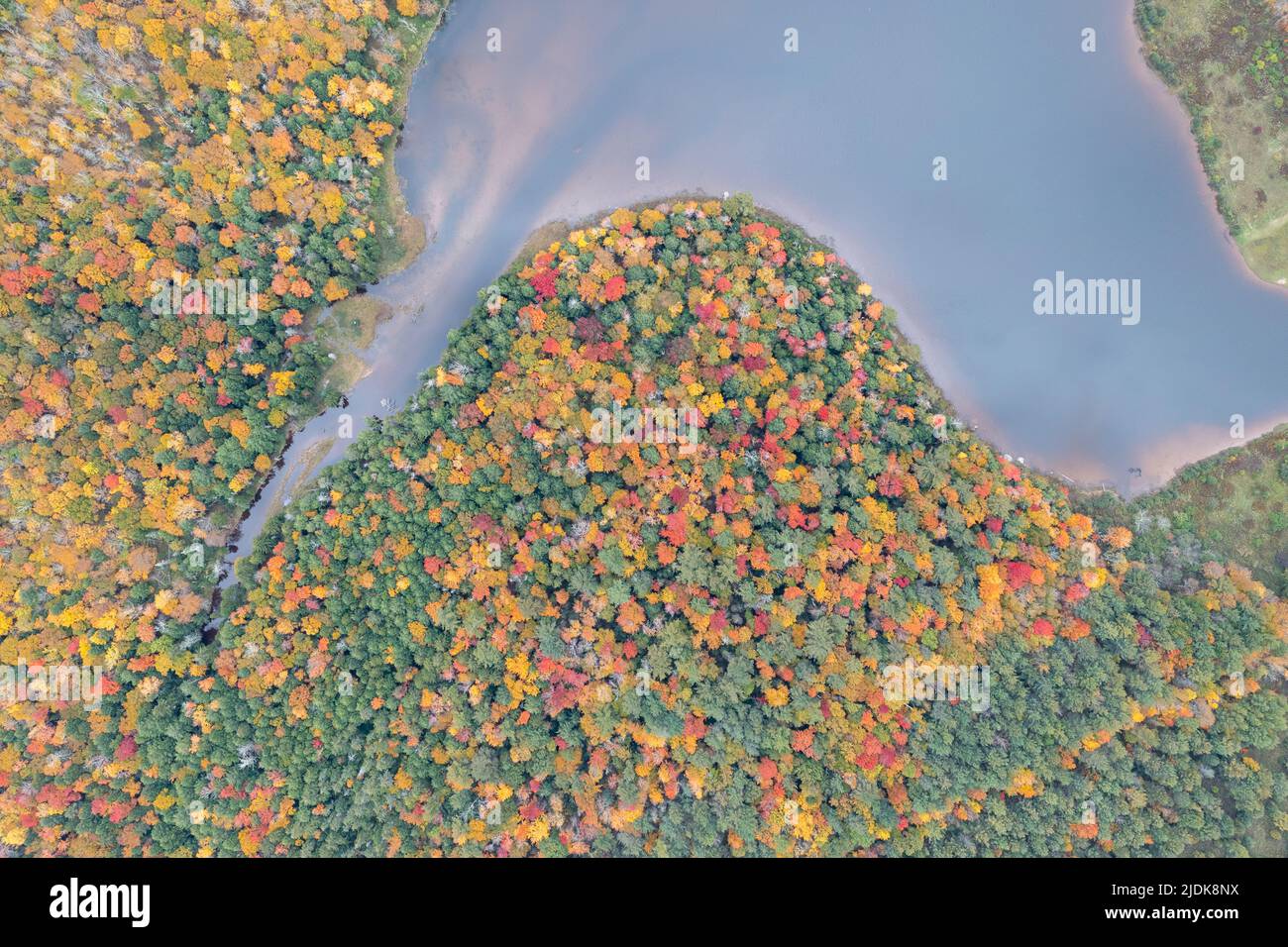 Colgate Lake in Upstate New York during peak fall foliage season Stock ...