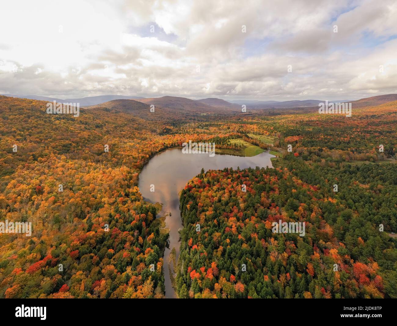Colgate Lake in Upstate New York during peak fall foliage season Stock ...