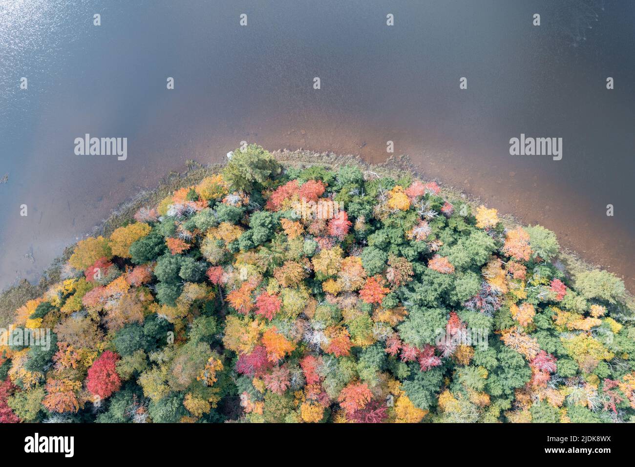 Colgate Lake in Upstate New York during peak fall foliage season Stock ...
