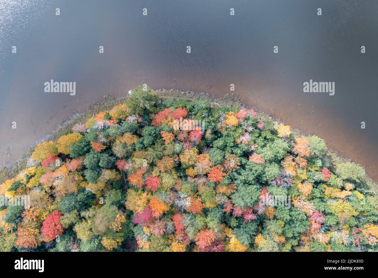 Colgate Lake in Upstate New York during peak fall foliage season Stock ...