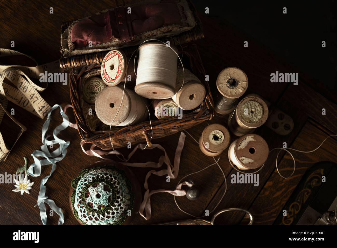 A selection of vintage sewing tools and equipment Stock Photo - Alamy