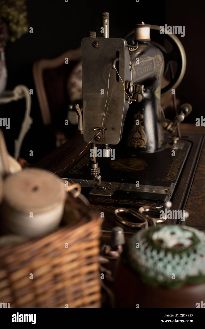 A selection of vintage sewing tools and equipment Stock Photo - Alamy
