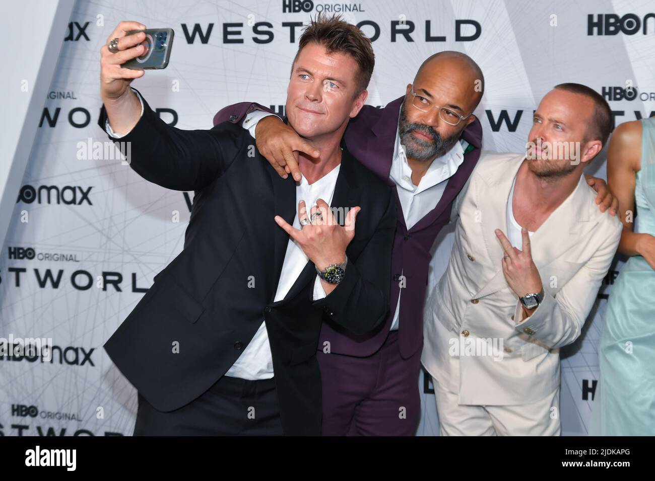 Luke Hemsworth, Jeffrey Wright and Aaron Paul Stock Photo - Alamy