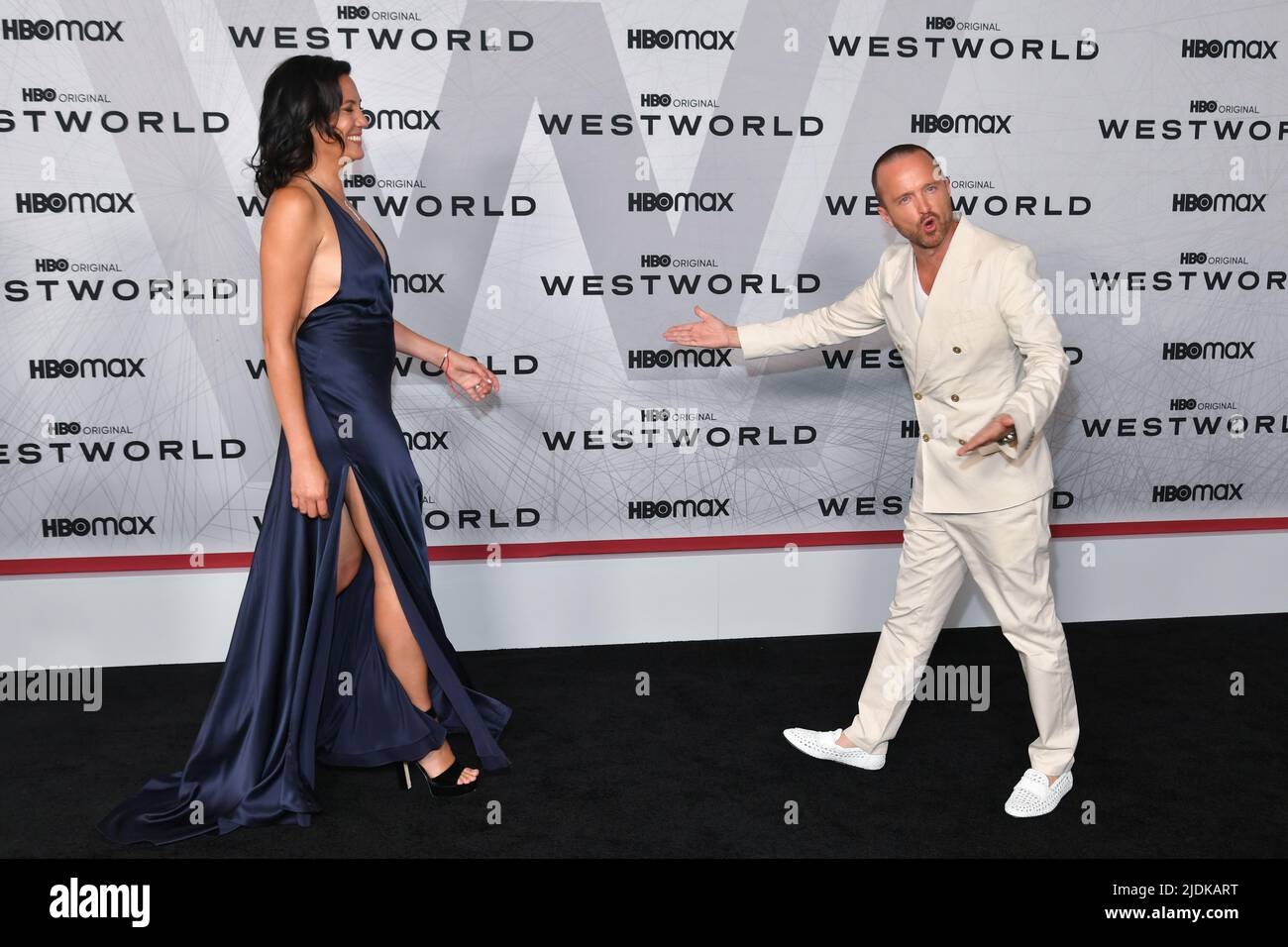 Lisa Joy and Aaron Paul Stock Photo - Alamy