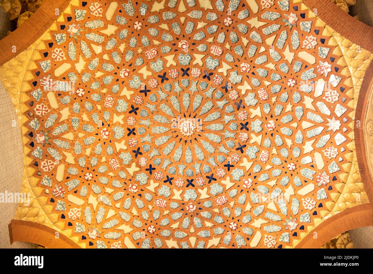 Ornate ceiling detail hi-res stock photography and images - Alamy