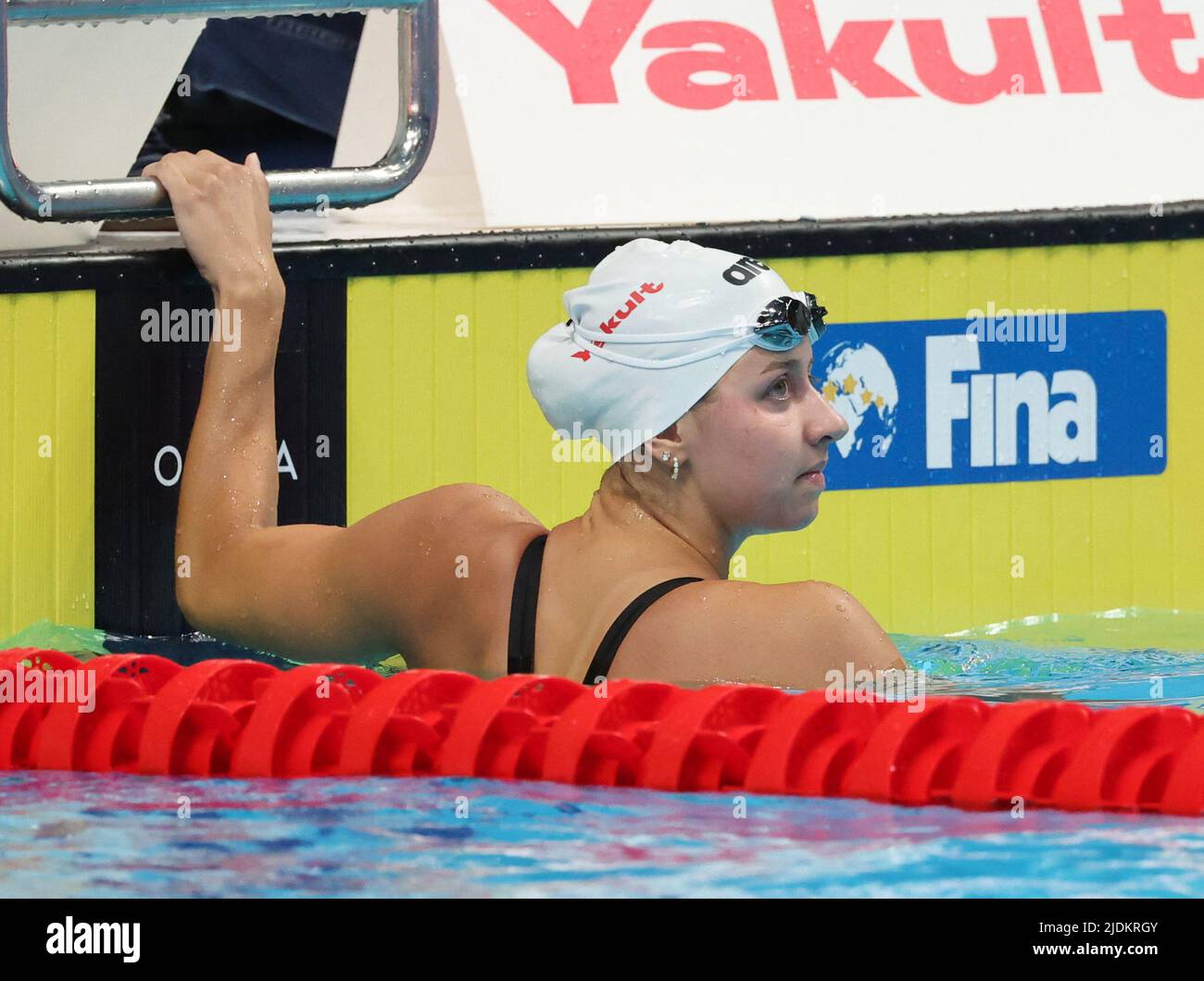 Heat 1 womens 200m breaststroke hi-res stock photography and images - Alamy