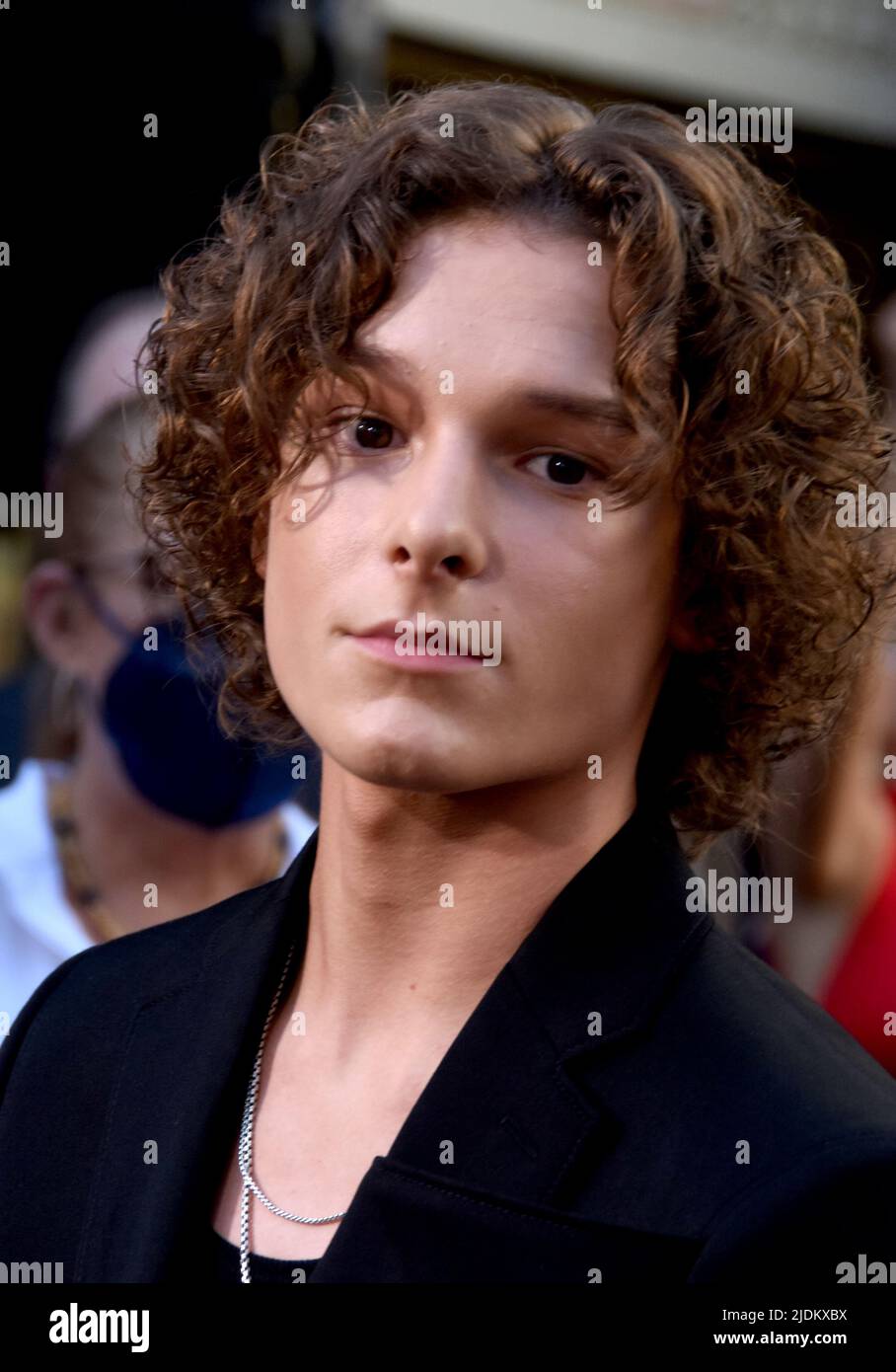 Mason thames hi-res stock photography and images - Alamy