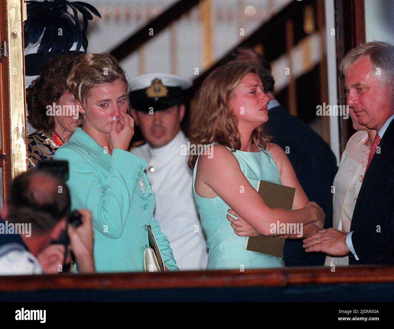 (from right) CHRIS PATTEN AND DAUGHTERS KATE, 24, AND LAURA, 22, ON ...