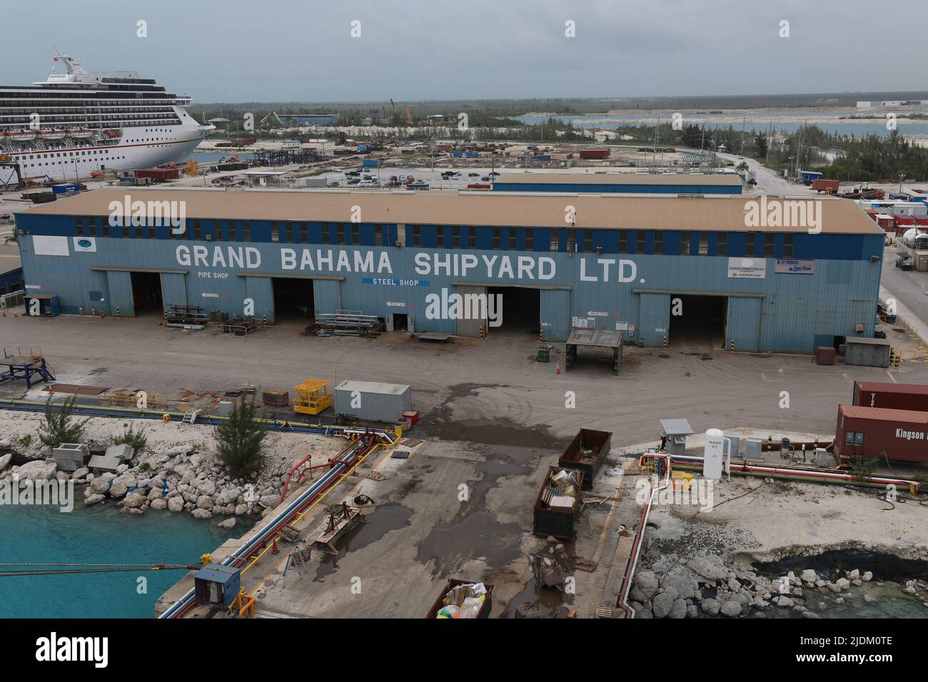dry dock shipyard at the port of Freeport Stock Photo - Alamy