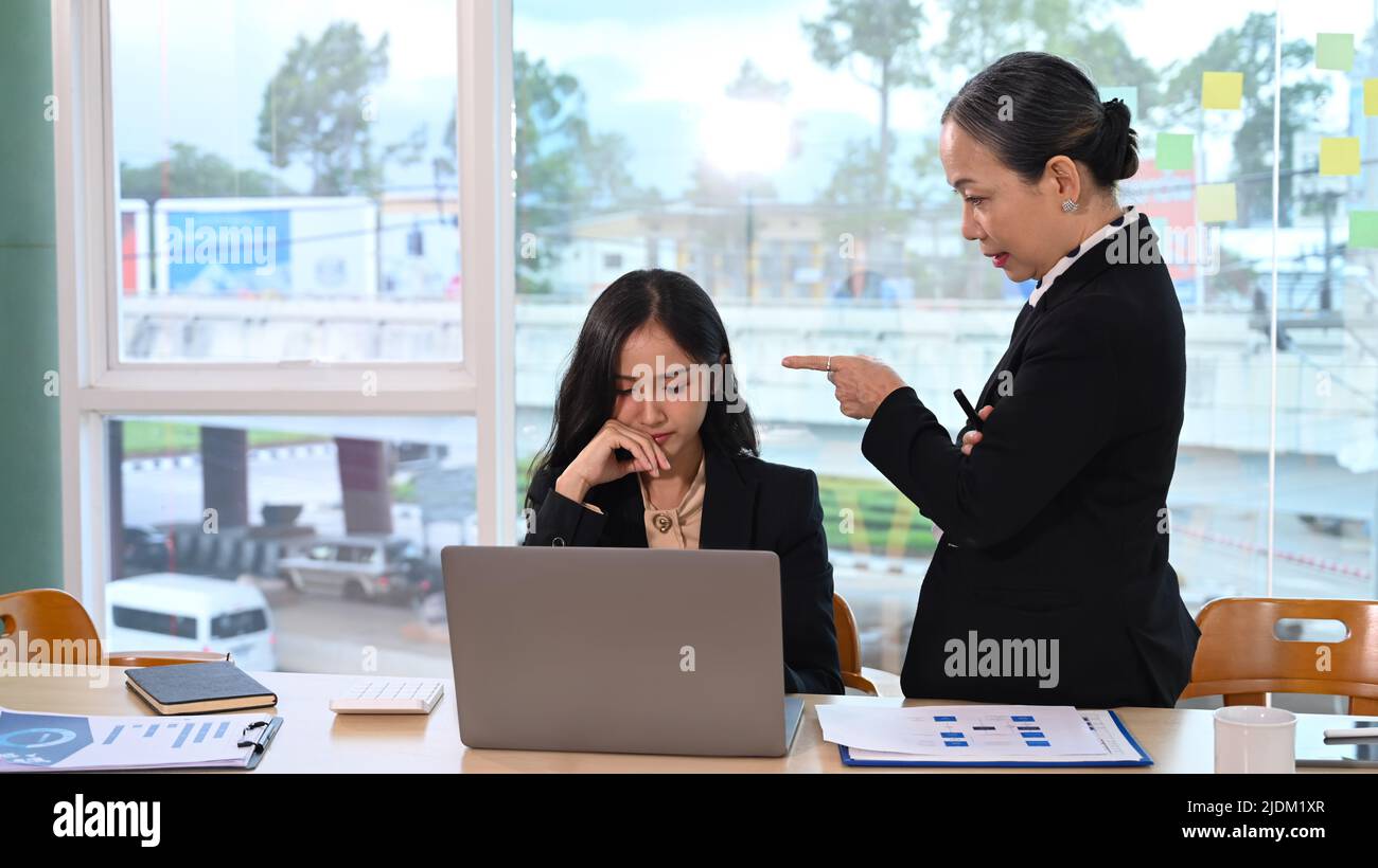 Furious boss stressed employee hi-res stock photography and images - Alamy