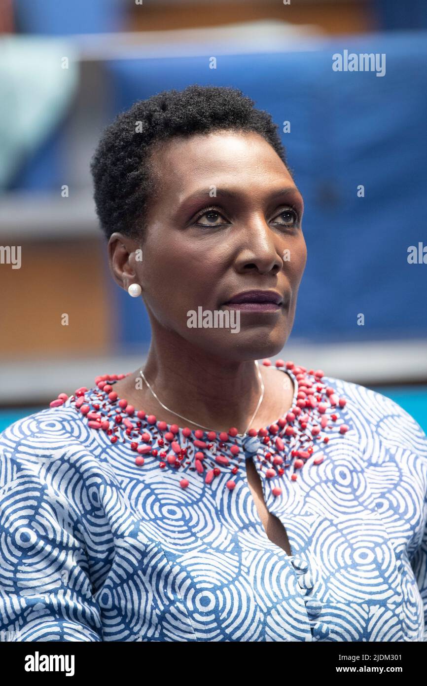 Moky makura hi-res stock photography and images - Alamy