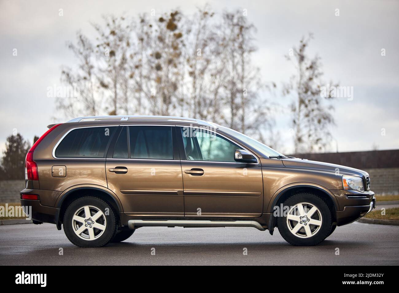Volvo xc90 2002 hi-res stock photography and images - Alamy