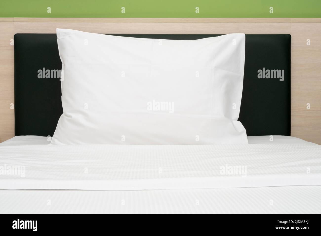 Clean living room hi-res stock photography and images - Alamy