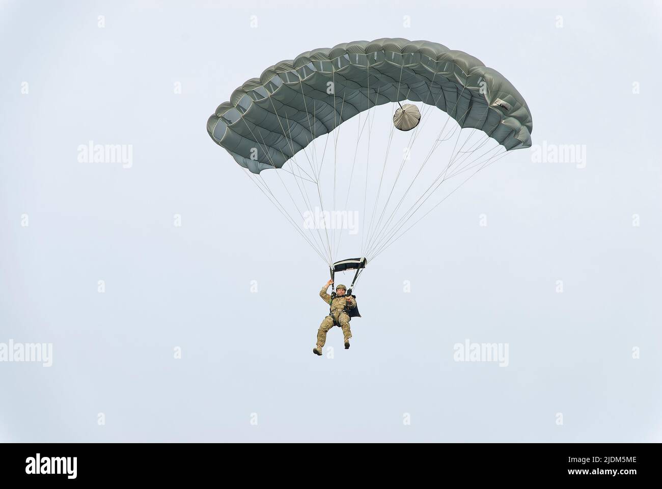 Paratrooper lands in water hi-res stock photography and images - Alamy