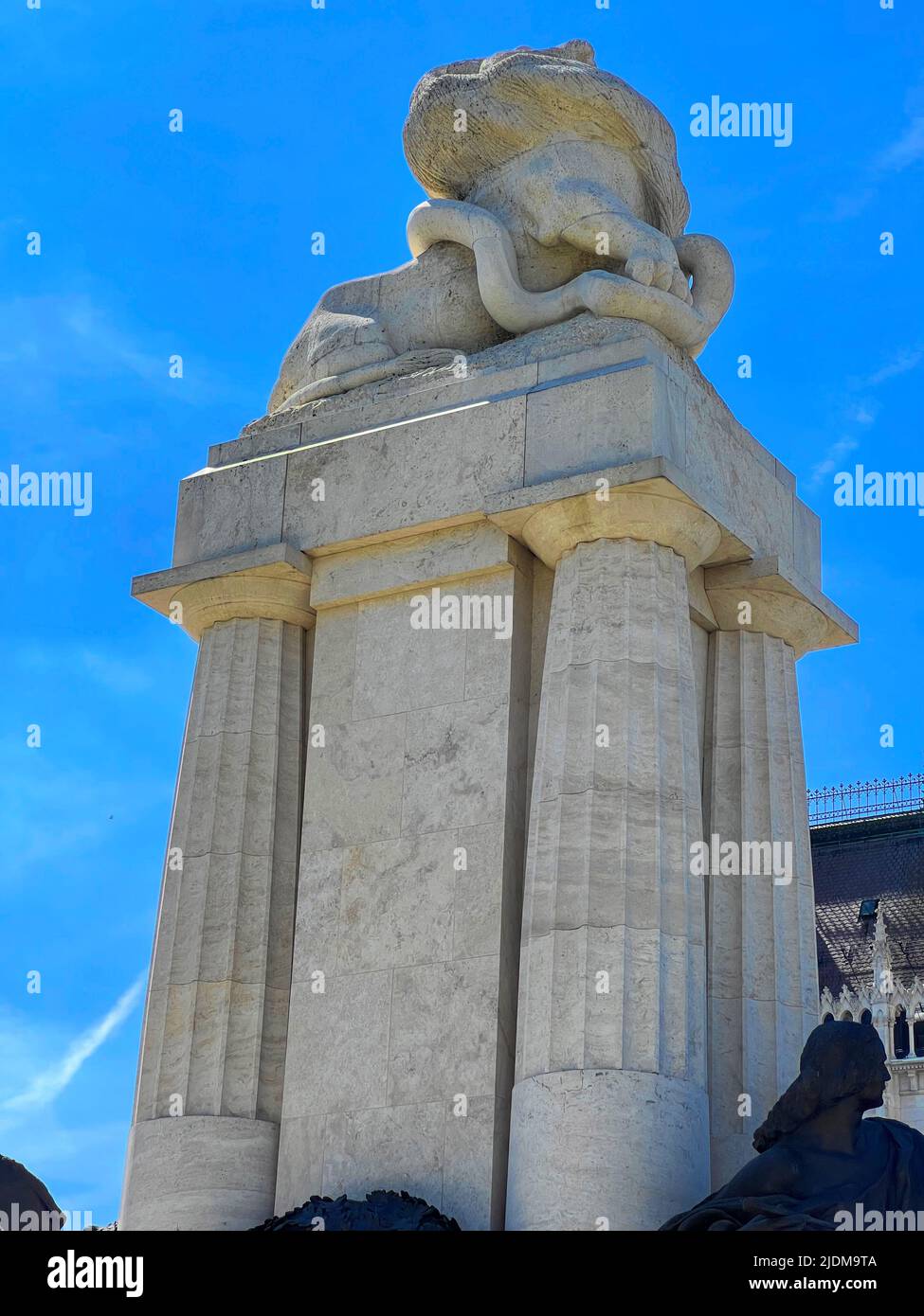 ⁨Close up of Monument of Count István Tisza Stock Photo - Alamy