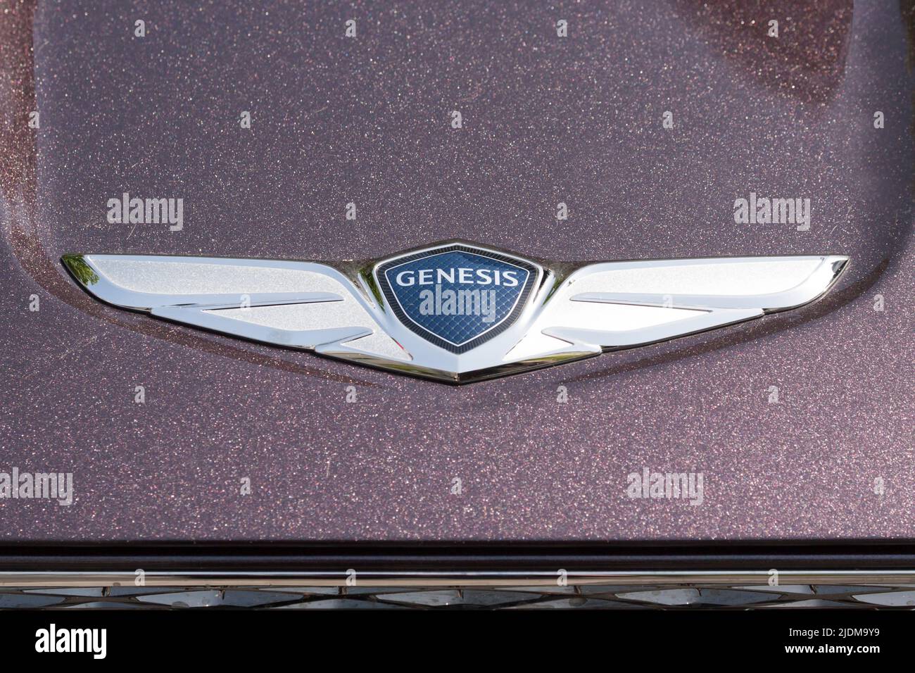 Hyundai logo history hi-res stock photography and images - Alamy