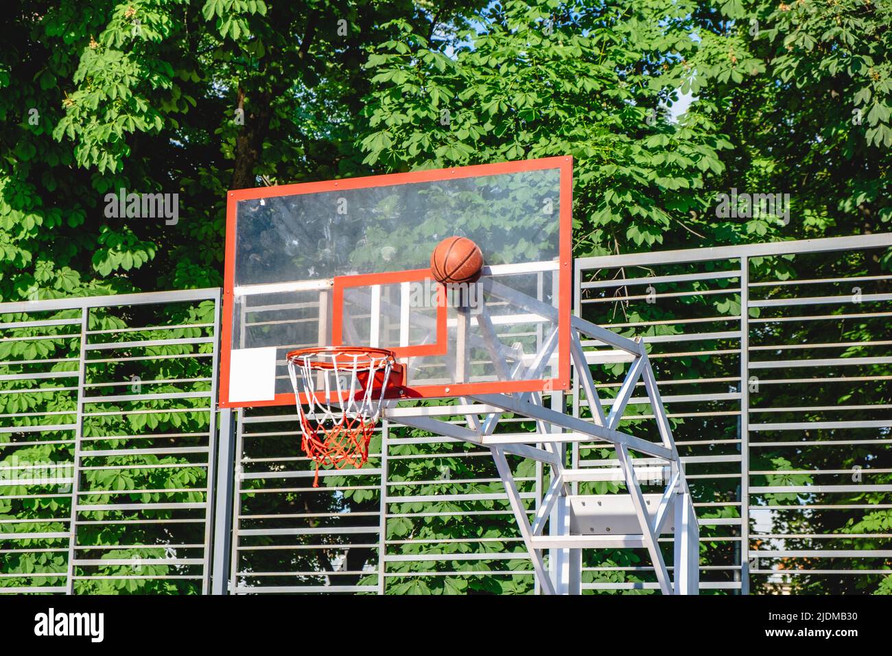 basketball hoop outdoors Stock Photo - Alamy