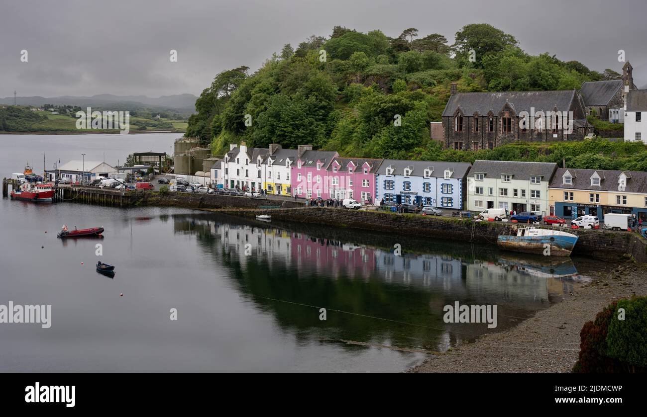 Old portree isle skye scotland hi-res stock photography and images - Alamy