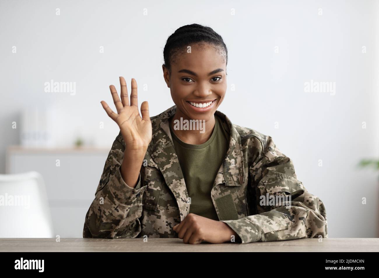 Beautiful female soldier hi-res stock photography and images - Alamy