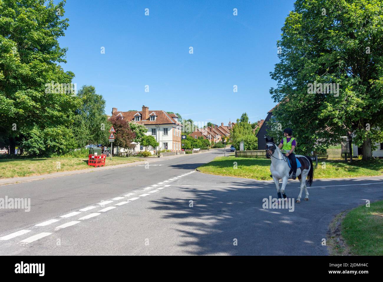 High Street, Tetsworth, Oxfordshire, England, United Kingdom Stock ...
