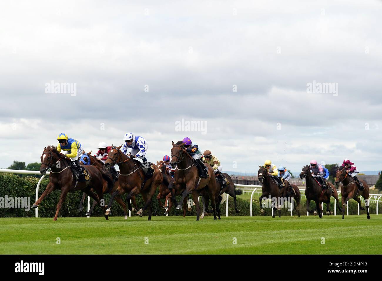 Carlisle racecourse 2022 hi-res stock photography and images - Alamy