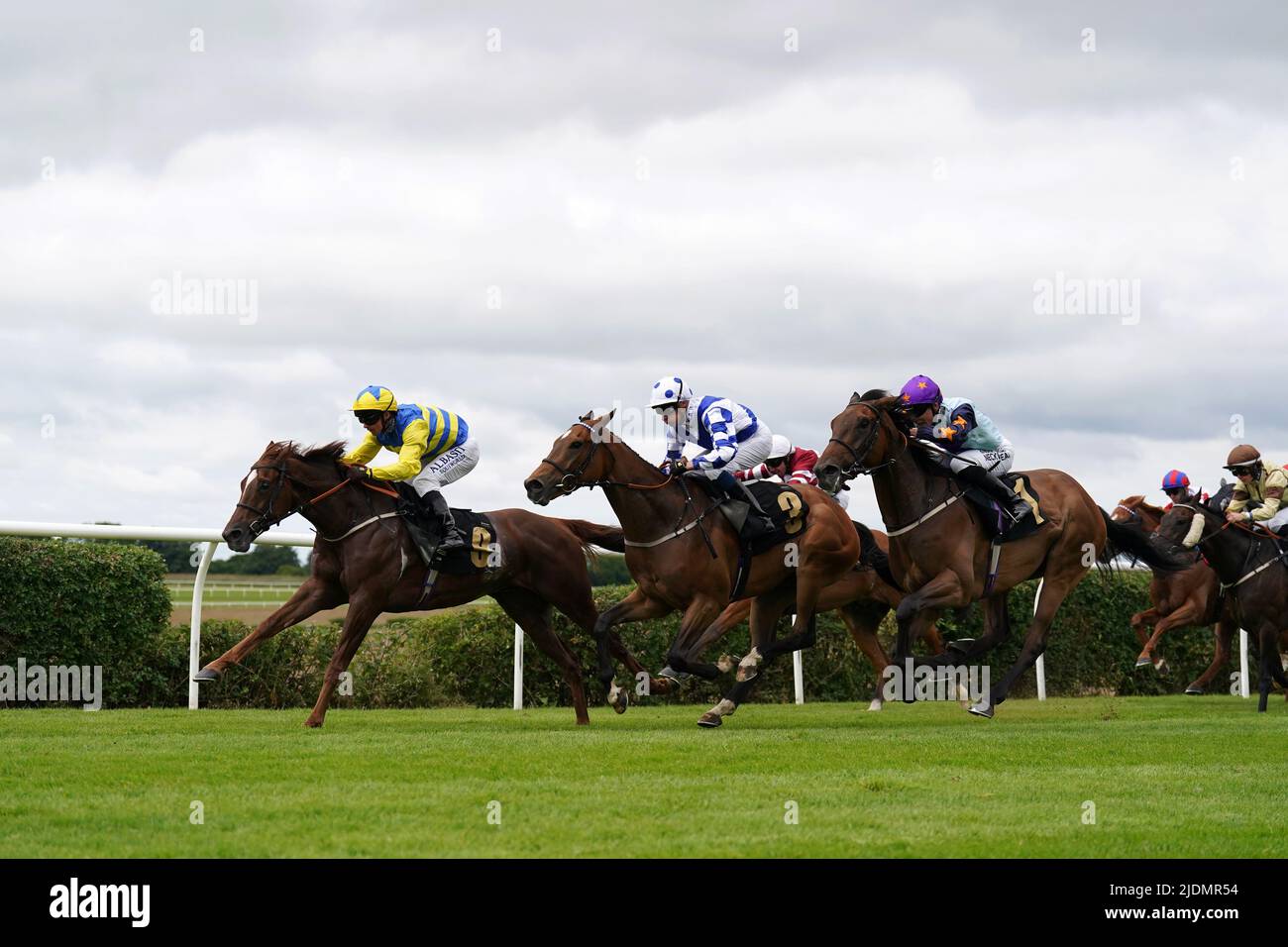 Carlisle racecourse 2022 hi-res stock photography and images - Alamy