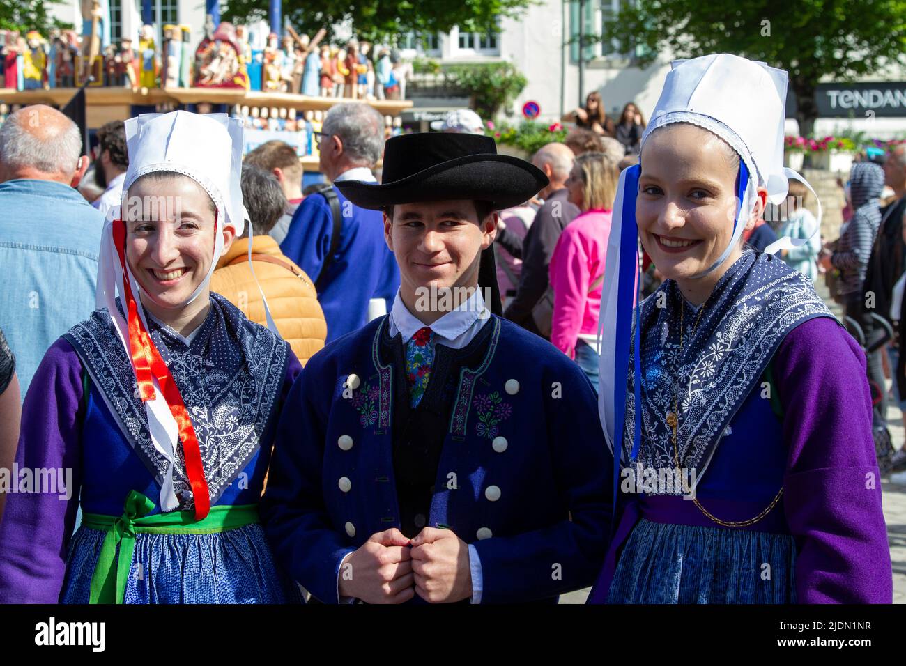 Breton dancers in traditional costume and headdresses Stock Photo - Alamy