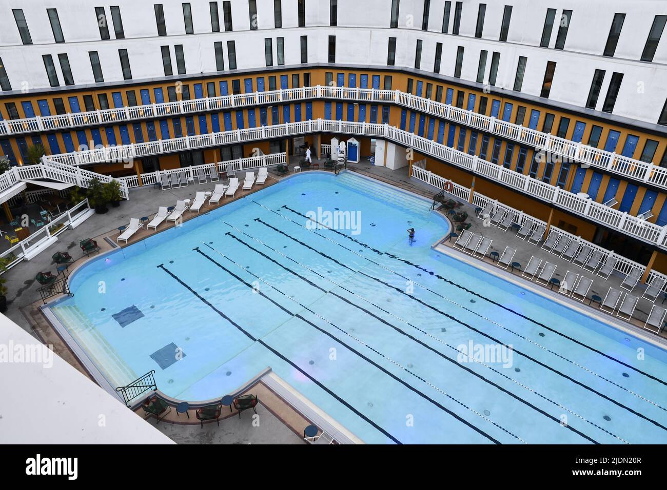 Piscine Molitor - Paris - France Stock Photo - Alamy