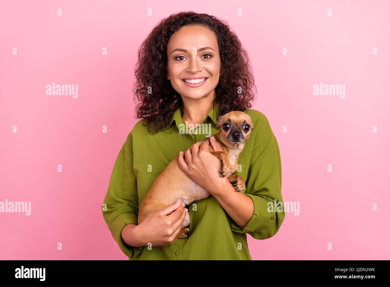 Photo of positive cheerful young happy afro american woman hold best ...