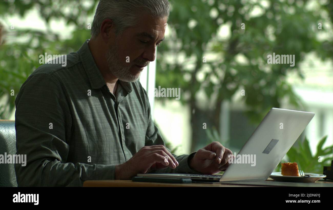 Person in front of comuter hi-res stock photography and images - Alamy
