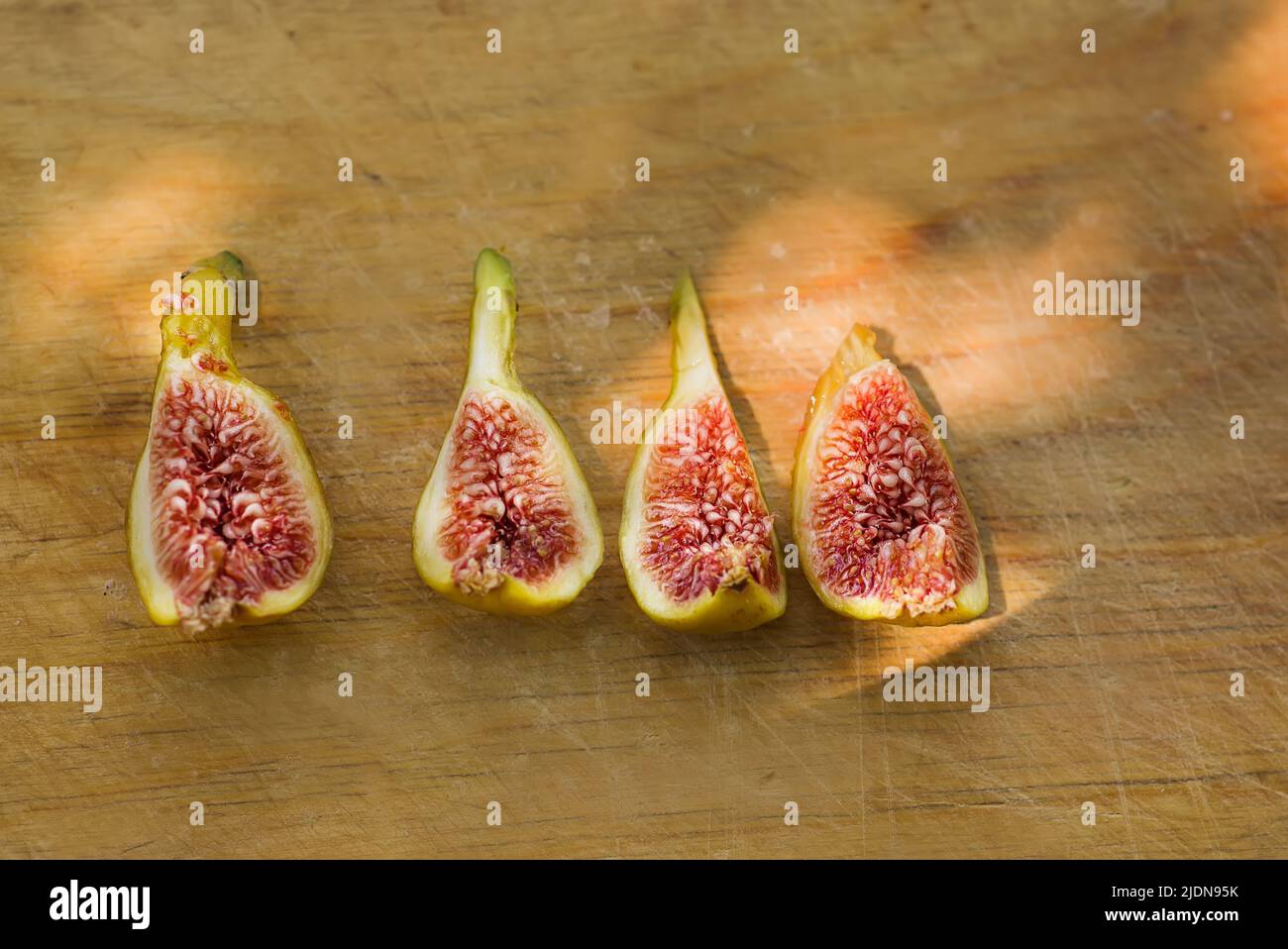 Ripe sweet figs. Healthy mediterranean fig fruit figs on rustic ...