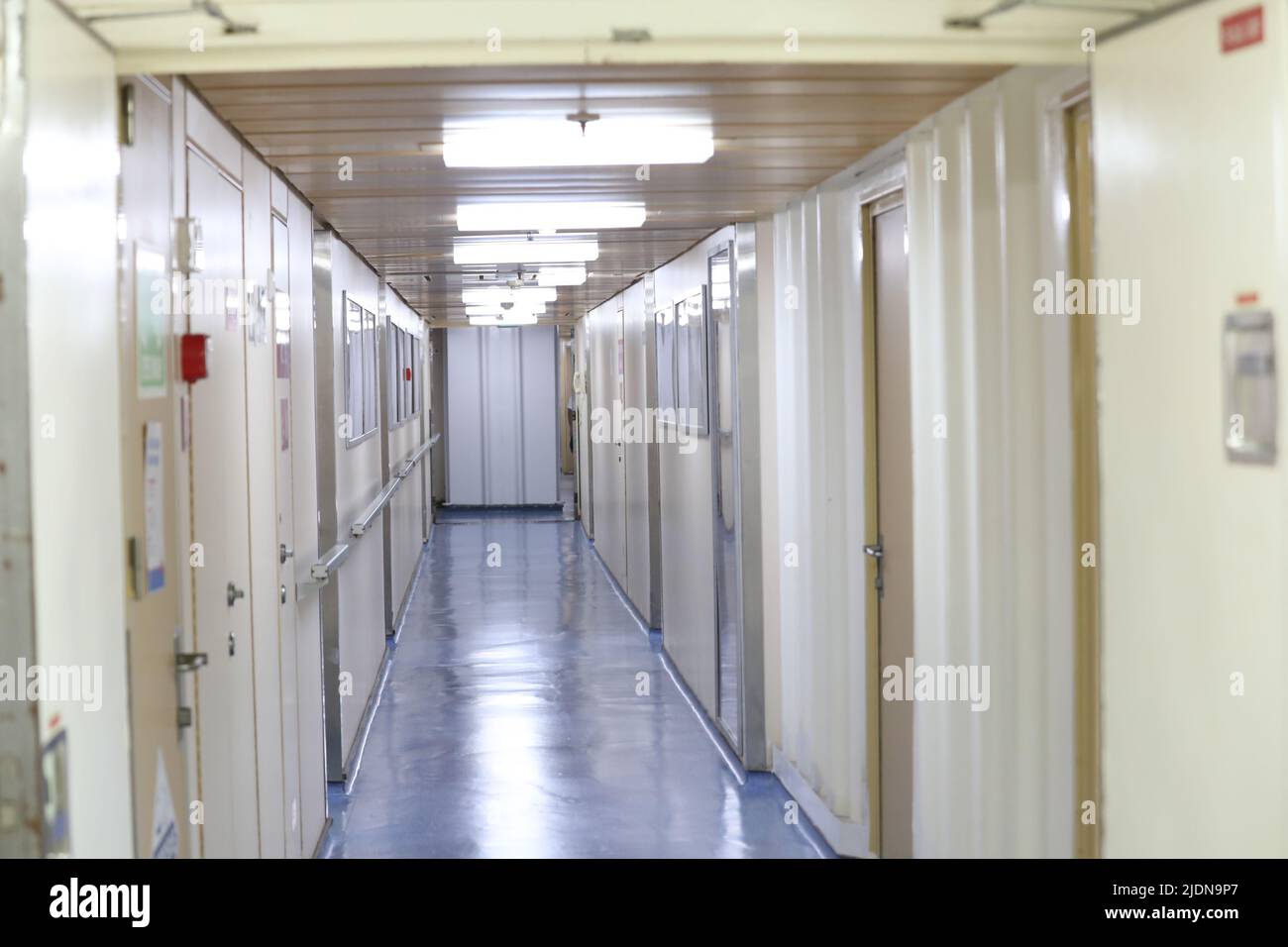 Door crew only sign hi-res stock photography and images - Alamy