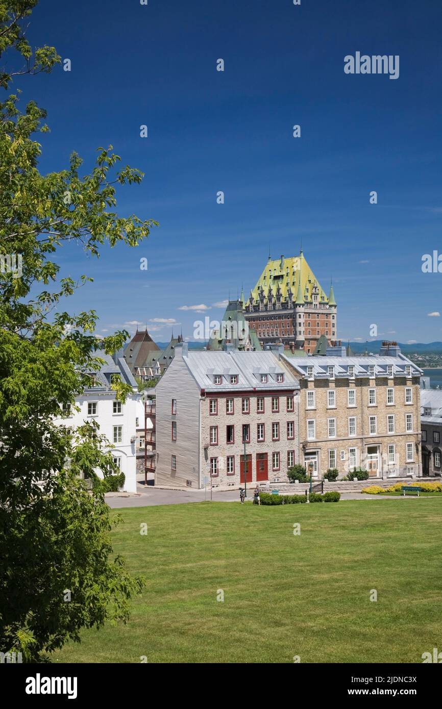 View of old buildings along Avenue Saint-Denis and Chateau Frontenac ...