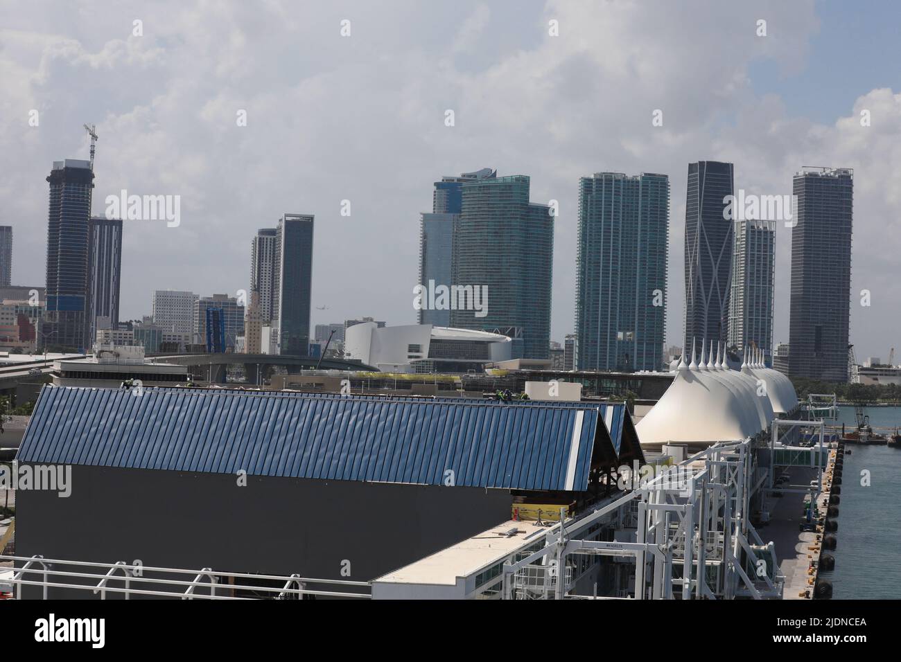 Miami from the Cruise ship terminal Stock Photo - Alamy