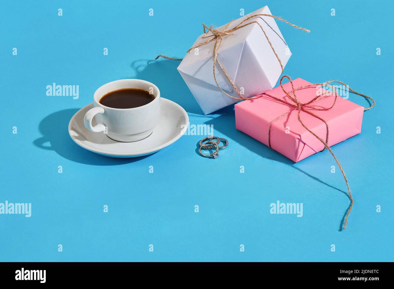 Valentine's day greeting card. White coffee cup and gift boxes o Stock ...