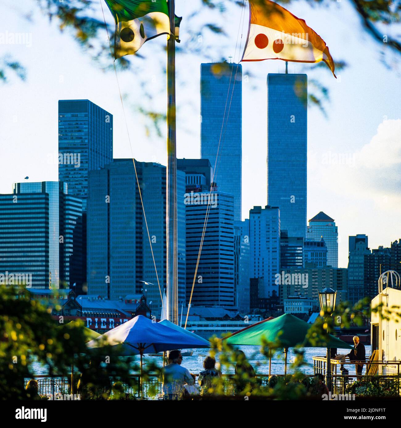 New York 1980s, River Café terrace, flags, Brooklyn, WTC World Trade ...