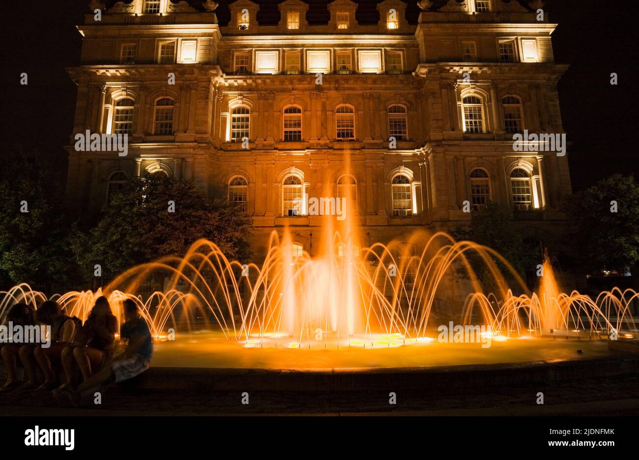 Illuminated water fountain old montreal hi-res stock photography and ...