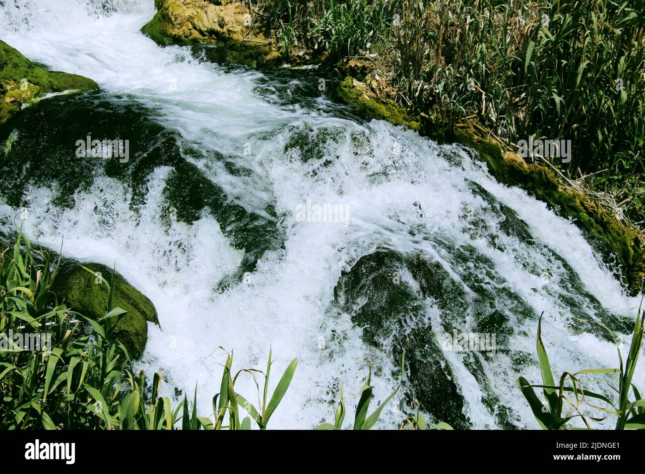 River waterfall flow hi-res stock photography and images - Alamy