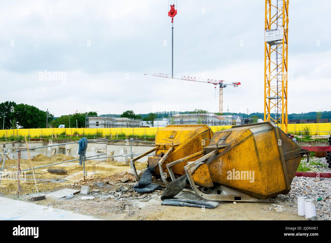Construction site of a building, foundations Stock Photo - Alamy