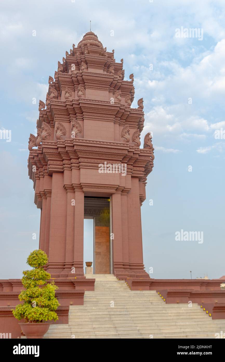 Cambodia Independence Monument Stock Photo - Alamy