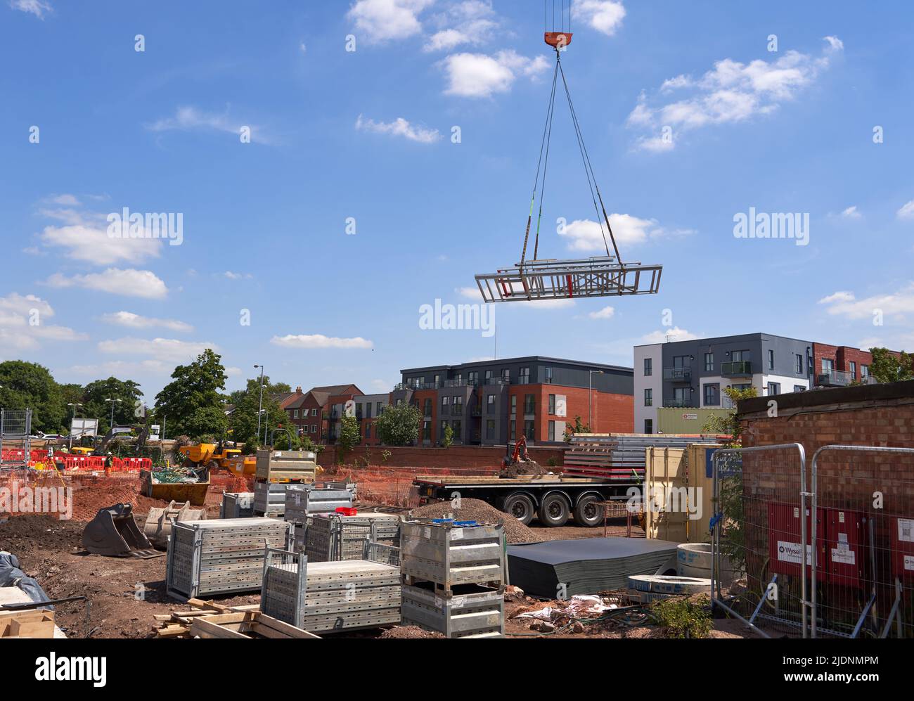 Unloading materials hi-res stock photography and images - Alamy