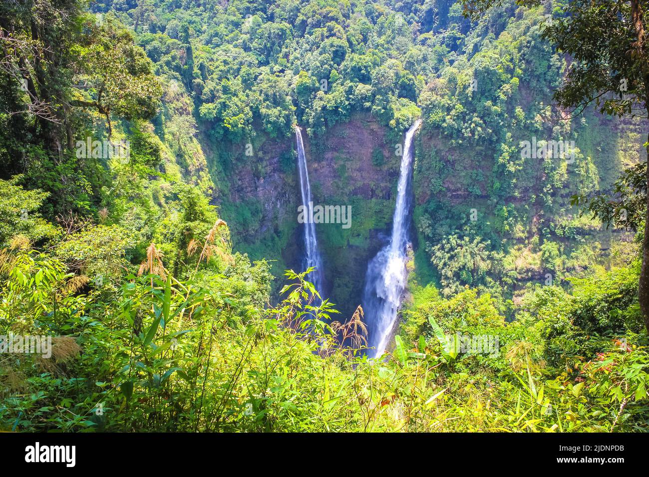 Laos travel pictures hi-res stock photography and images - Alamy