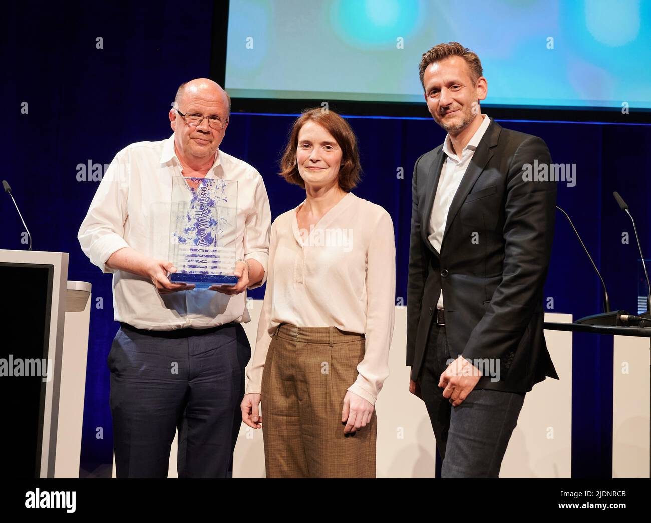 Berlin, Germany. 22nd June, 2022. Benjamin Piel (r), former winner of ...