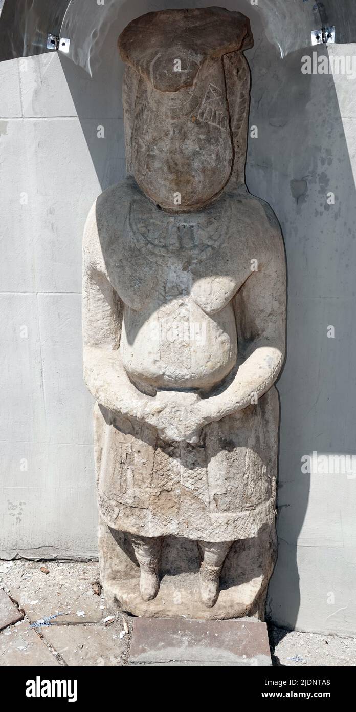 Pagan gods hi-res stock photography and images - Alamy