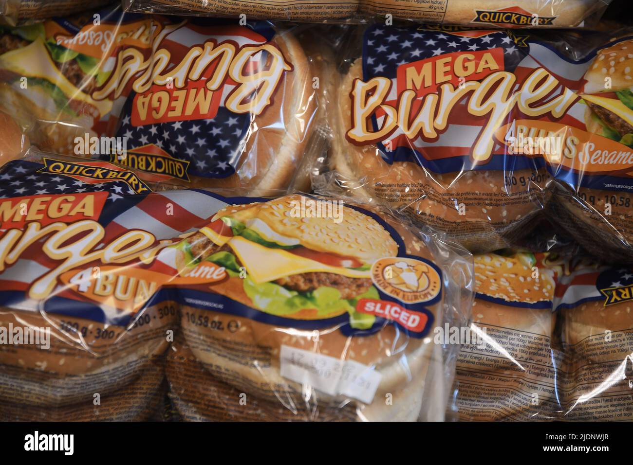 Mega burger buns hi-res stock photography and images - Alamy