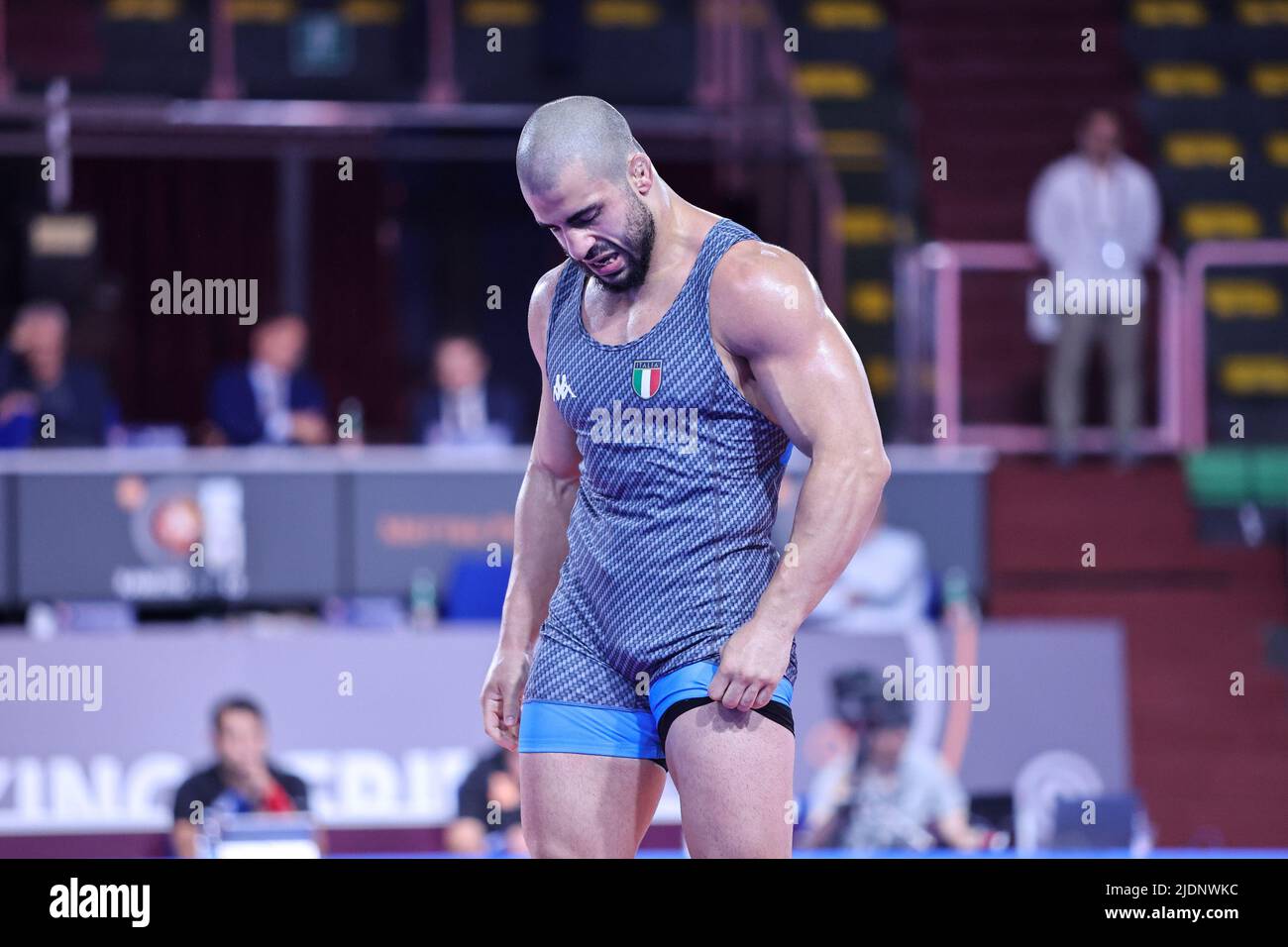 Gr 97kg hi-res stock photography and images - Alamy