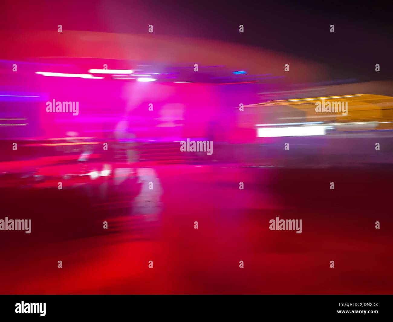 Night club dancing silhouette hi-res stock photography and images - Alamy