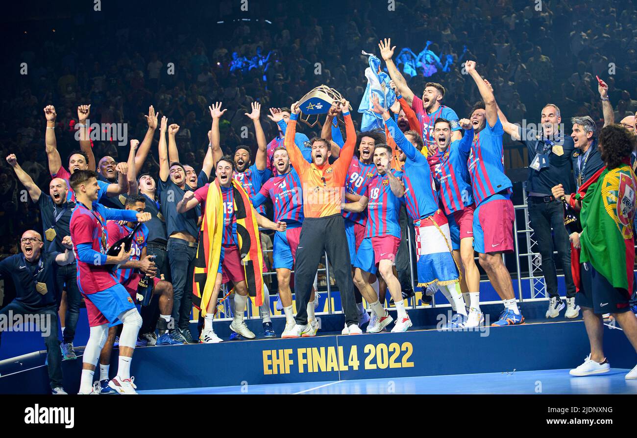 Team jubilating hi-res stock photography and images - Alamy