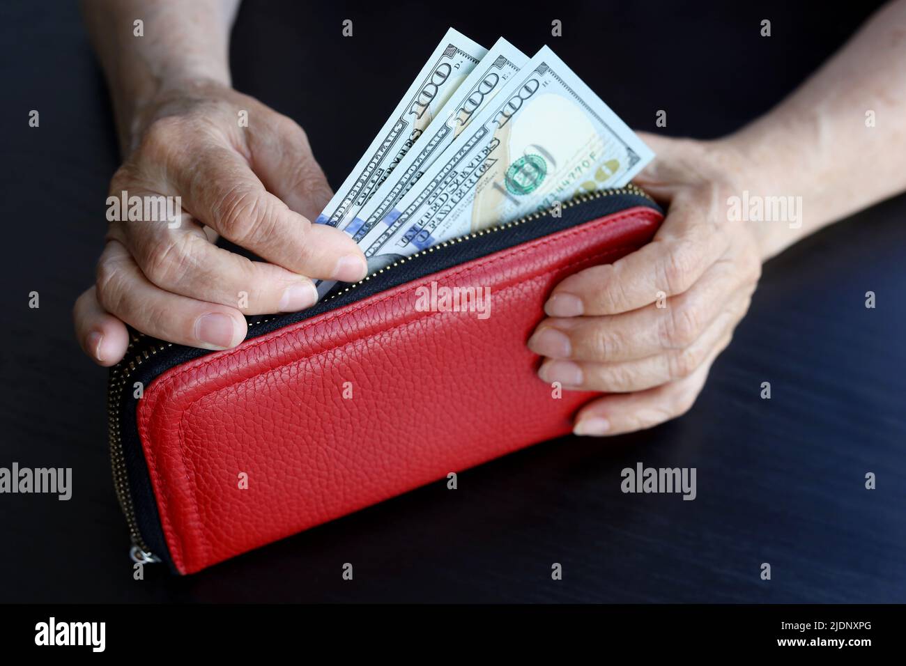 Usa money elderly hi-res stock photography and images - Alamy